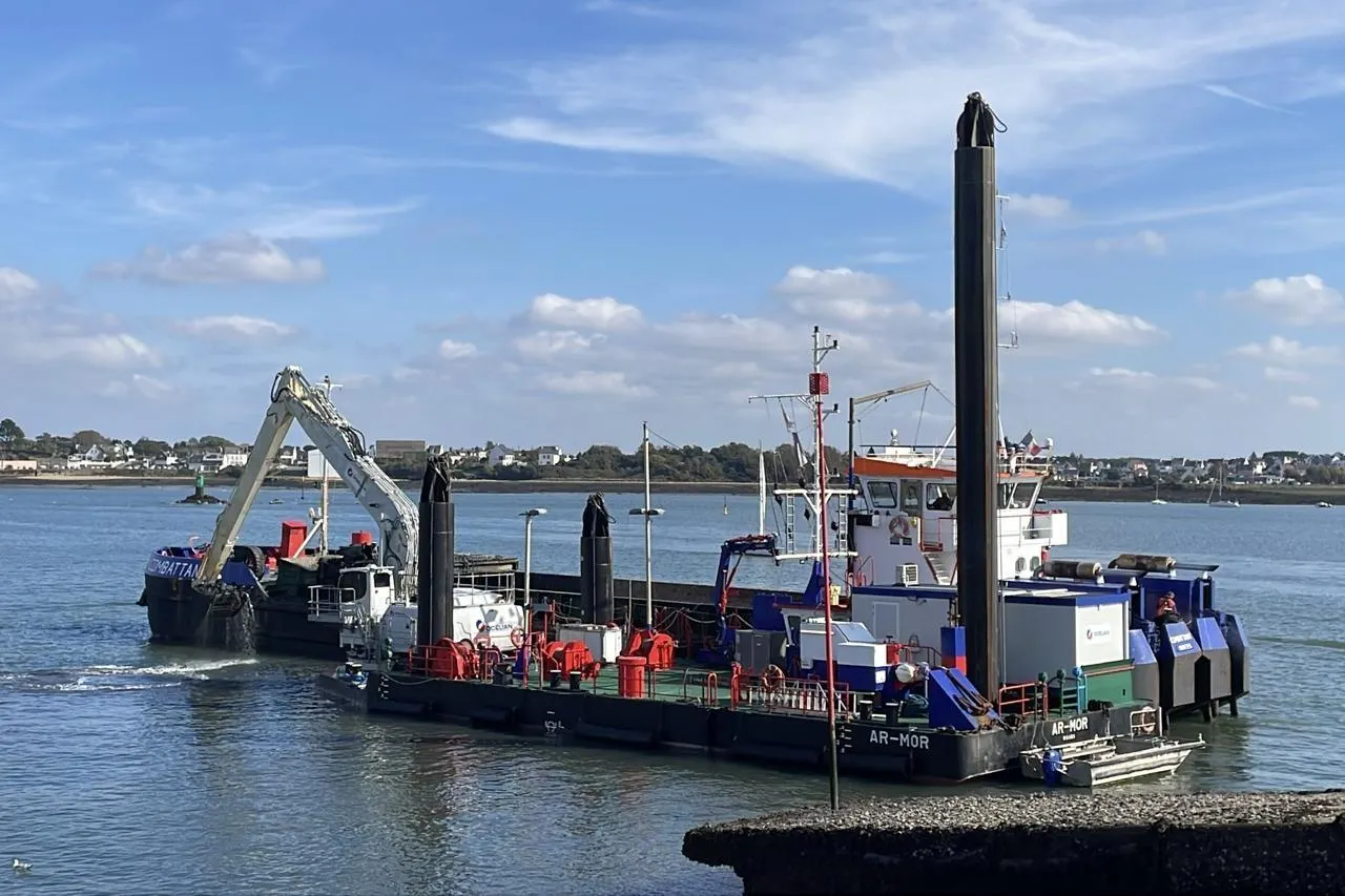 Pourquoi le dragage du port de pêche de Lorient est toujours enlisé ...