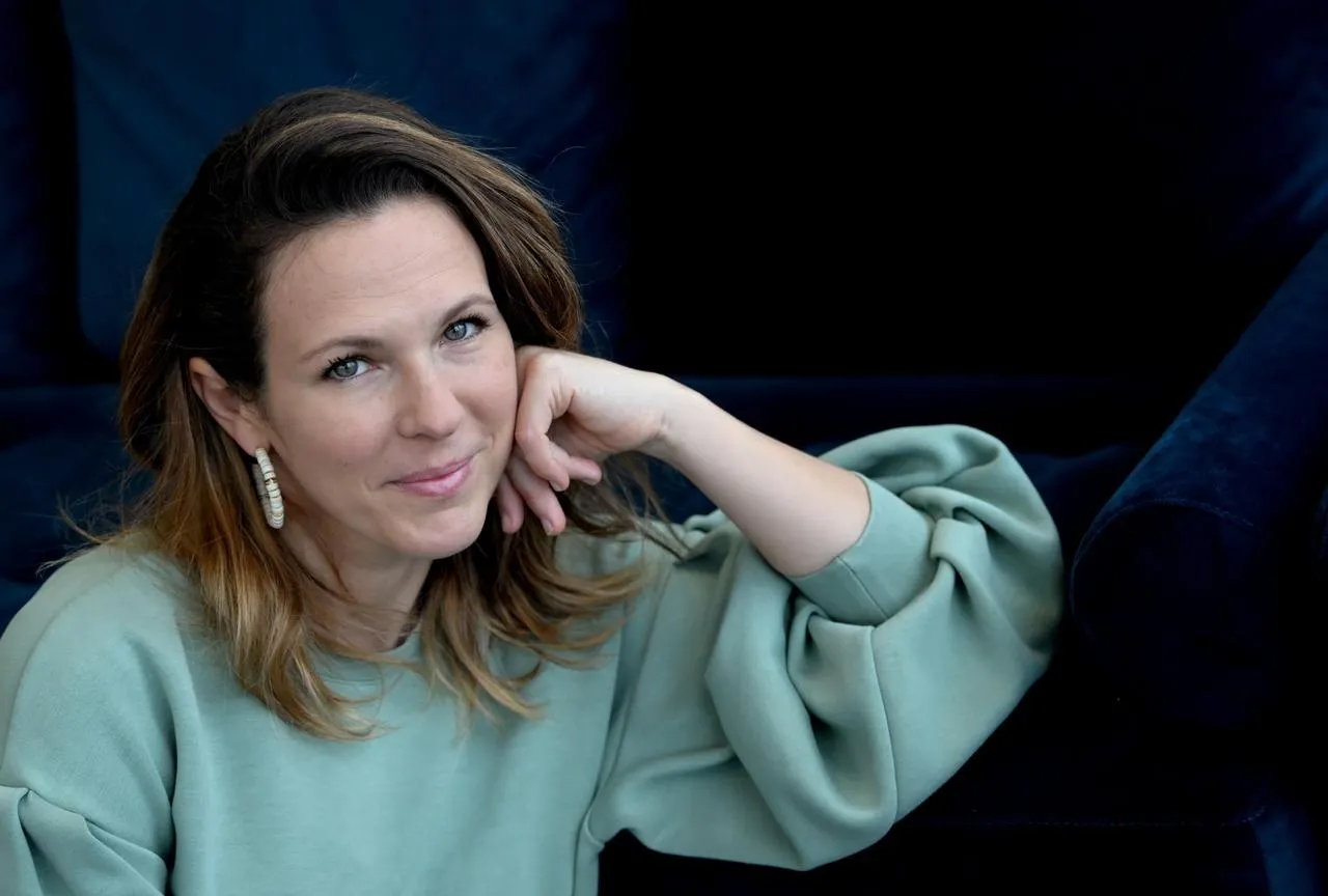 « J’aurai à nouveau 14 ans » : la tournée de Lorie surfe sur la ...