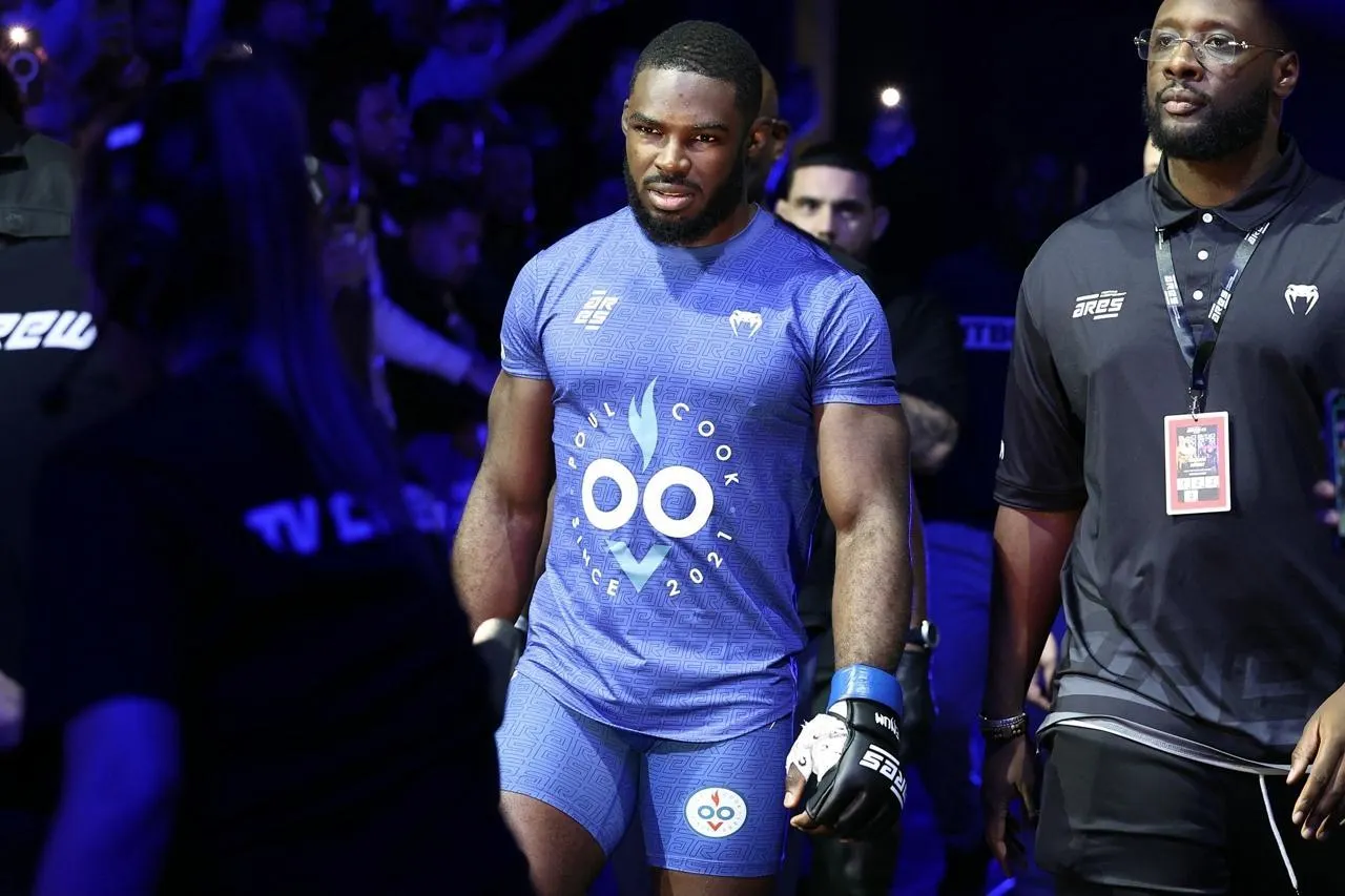 MMA. Après son incroyable K.-O. sur Baki, Jordan Zebo écarte une ...