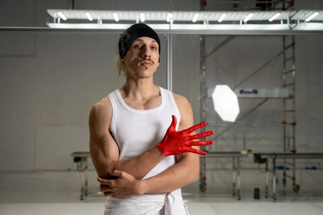 Le rappeur Rilès se lance un nouveau défi : produire lui-même ses ...