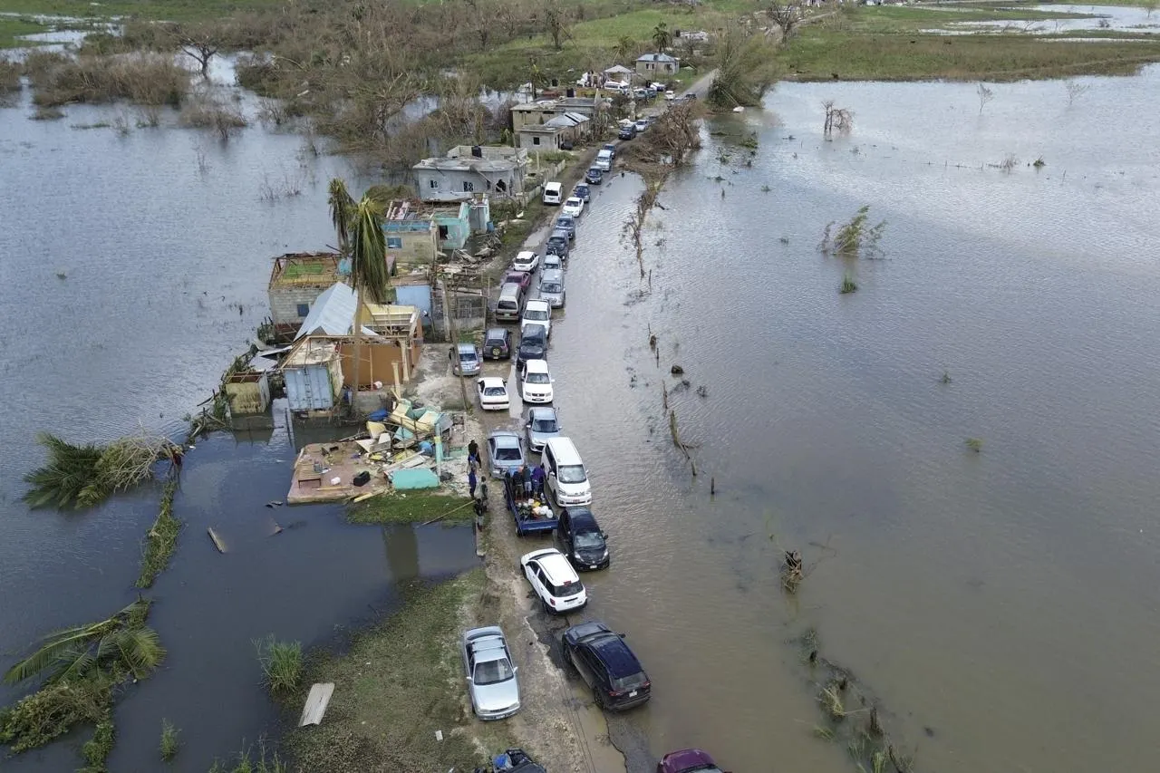 Ouragan Melissa : la Jamaïque dit avoir « besoin de toute l’aide ...