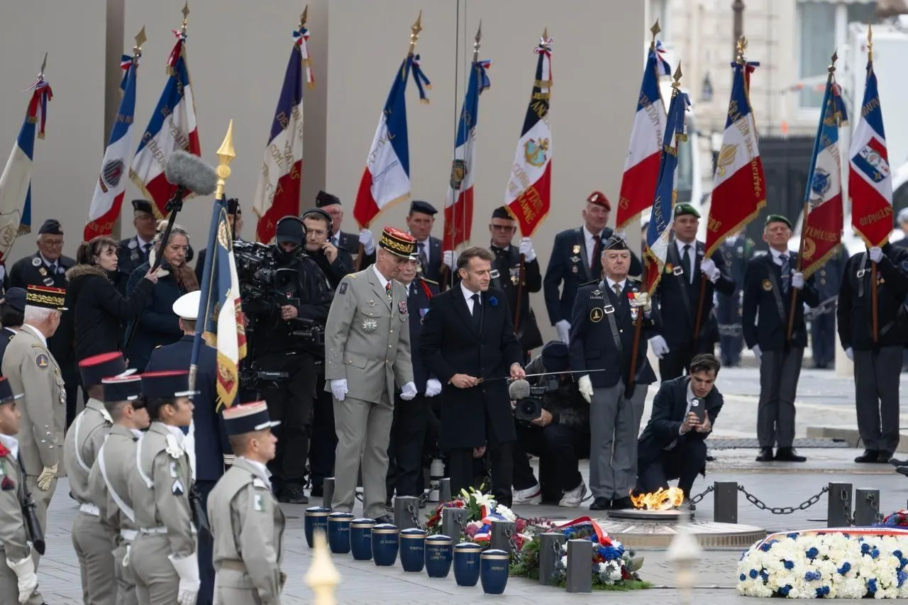 EN IMAGES. Flamme du Soldat inconnu, hommage aux « Malgré-nous »… La ...