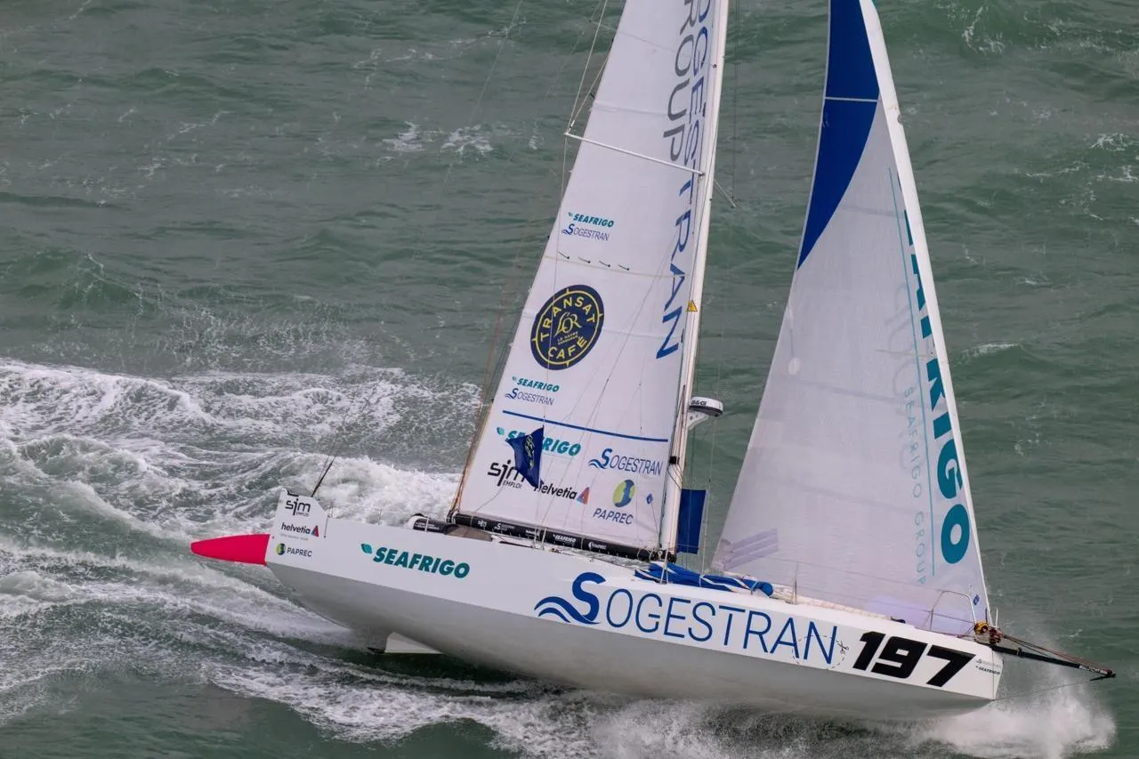 Transat Café L’Or. Changement de leader en Class40, final serré à venir ...