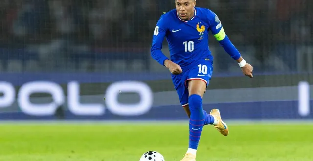 Auteur de 400 buts en carrière, Kylian Mbappé est-il dans les temps de ...