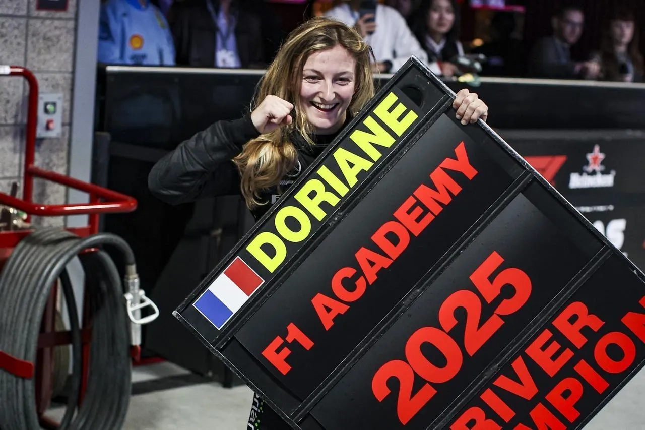 « Je n’arrive pas à y croire ! » : la Française Doriane Pin remporte ...