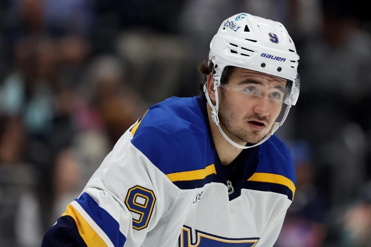 Hockey. Seul Français en NHL, Alexandre Texier s’engage avec Montréal ...