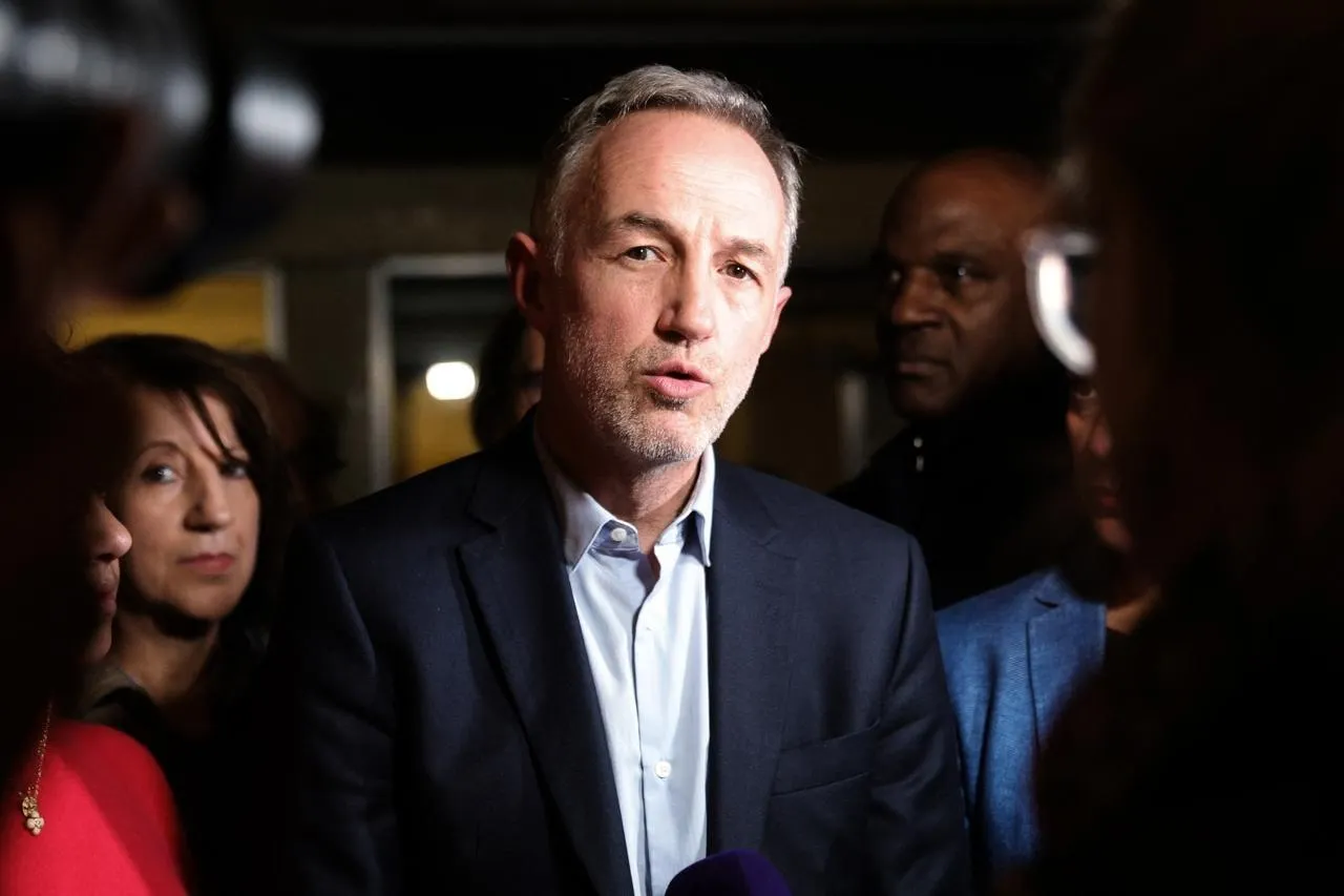 Emmanuel Grégoire, candidat PS à la mairie de Paris, dévoile avoir été ...