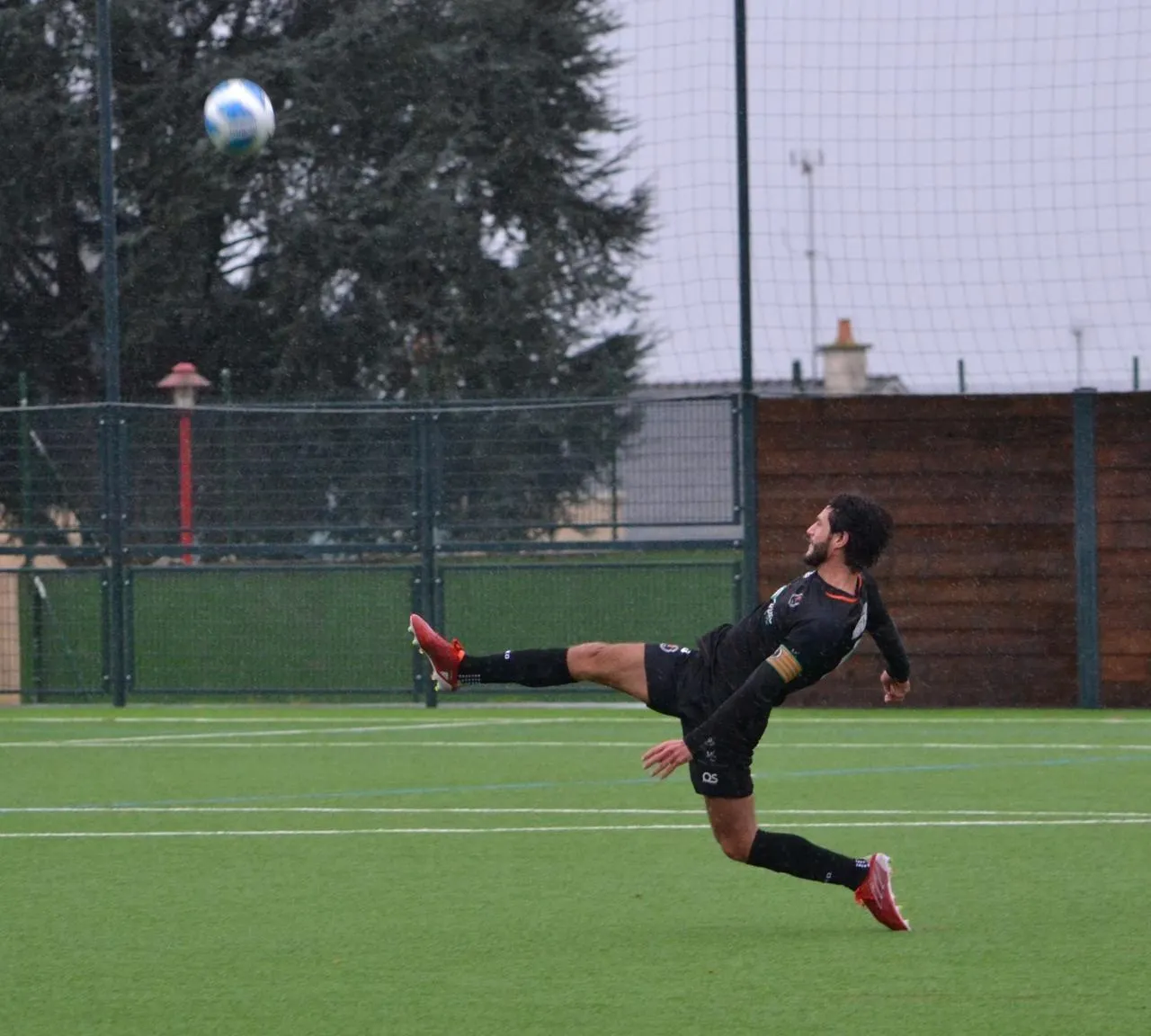 Football. R2 : Méral-Cossé fait tomber le Stade mayennais . Sport ...